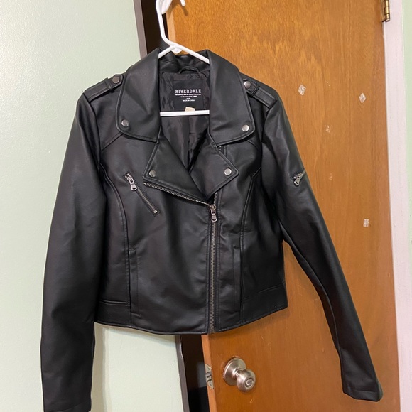 Hot Topic | Jackets & Coats | Cropped Black Foxleather Jacket South ...